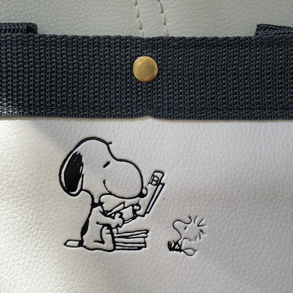 Peanuts | Bags | Snoopy Vintage Peanuts Small Leather Tote Bag | Poshmark